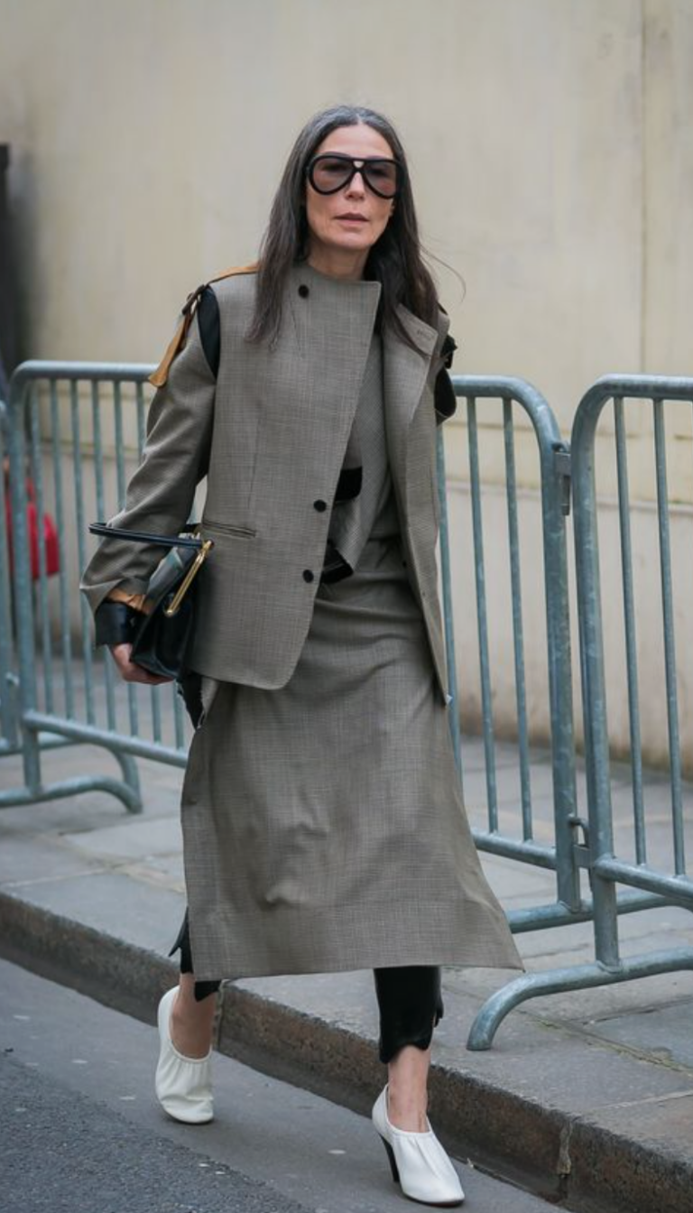 The Dramatic Style Archetype: Commanding Wisdom - flourishstyling.co